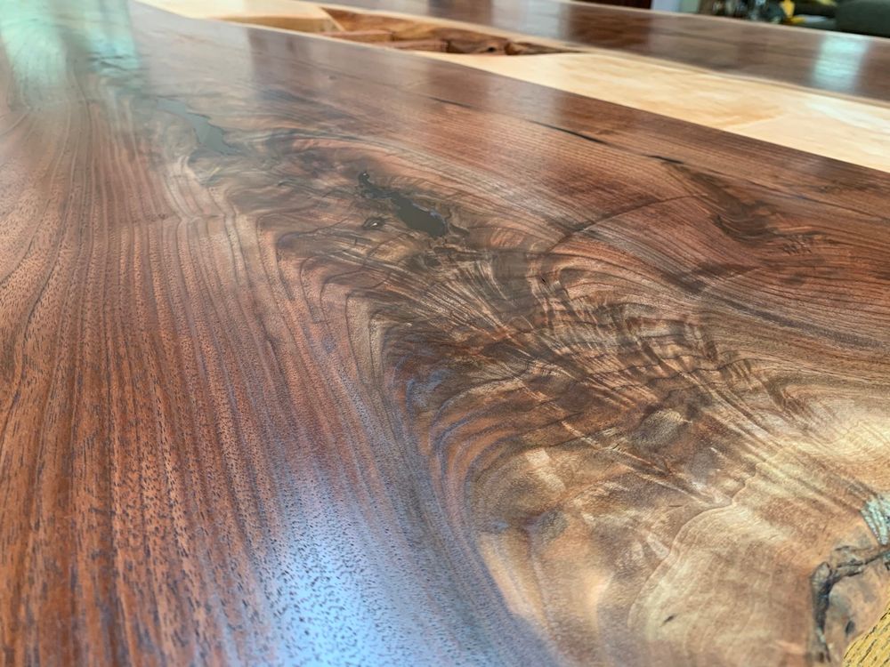 Hand-made dining table and tips for working with live edge slabs